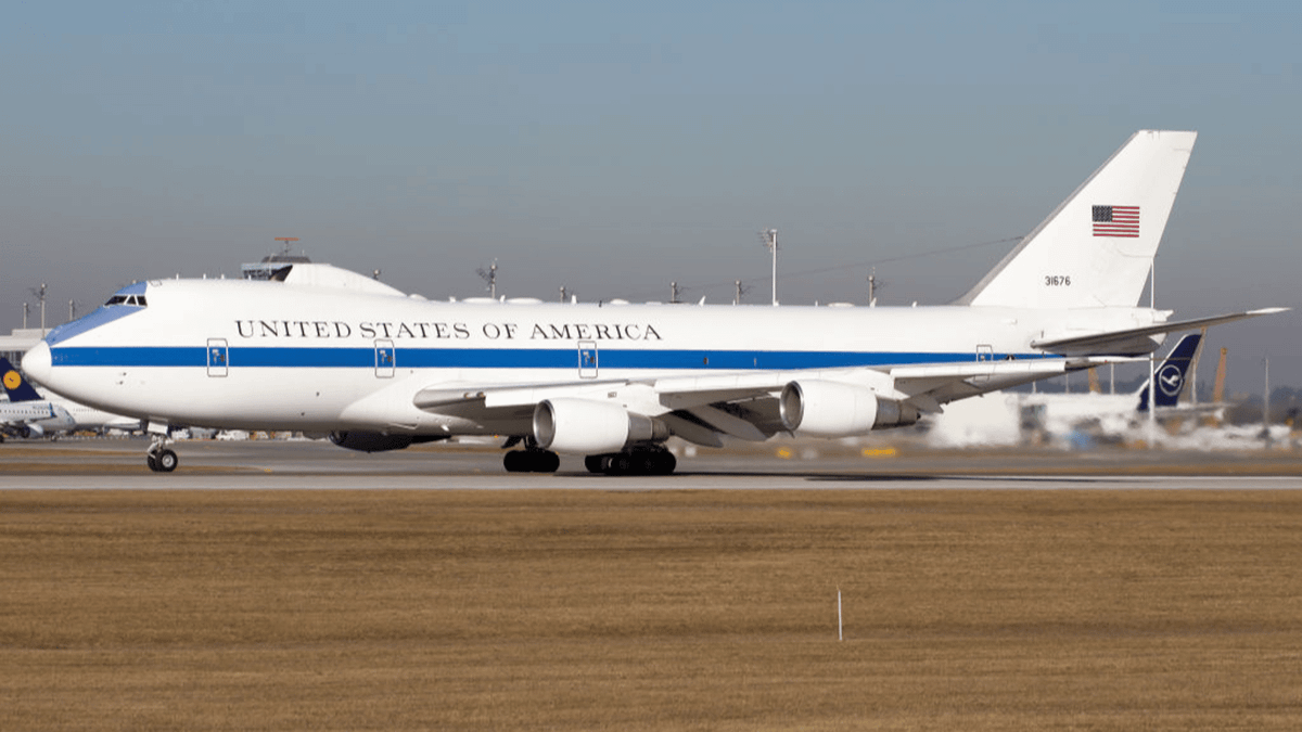 'Doomsday plane' that could mean you only have five minutes left to ...