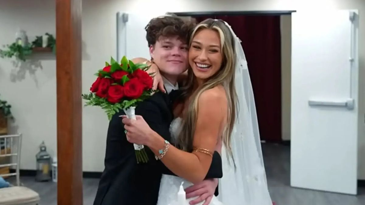 How YouTuber 'humiliated' partner with act at wedding that saw her ...