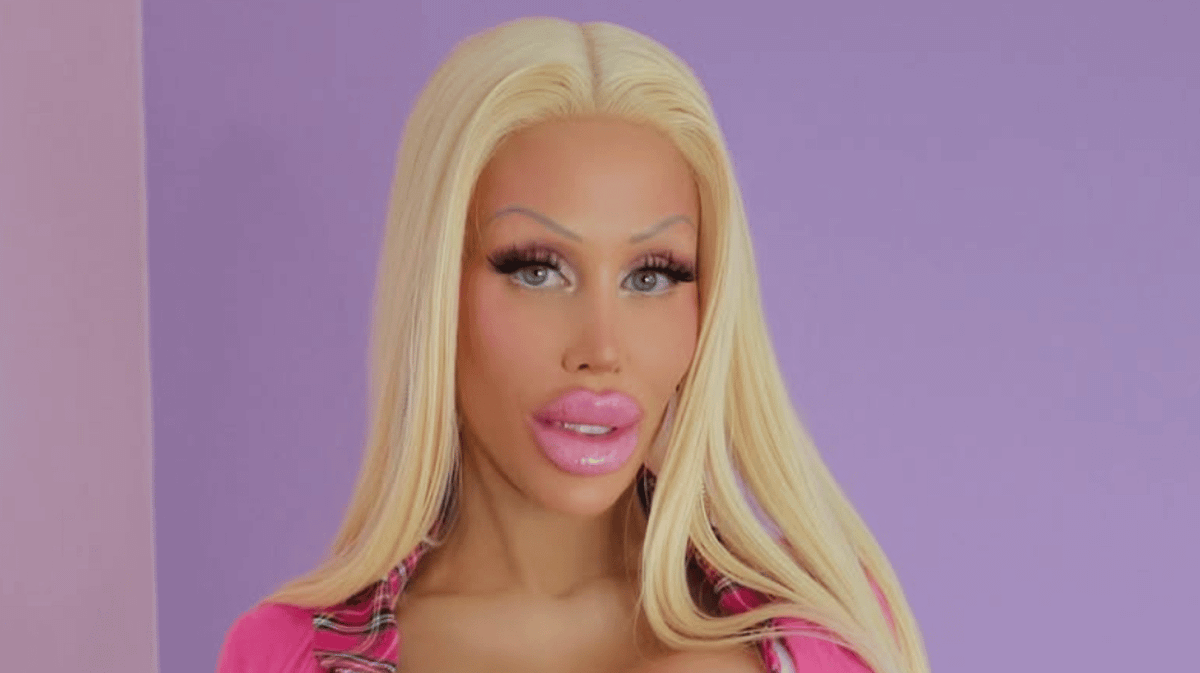 Shocking image shows what woman who spent £250k to become Barbie looked ...