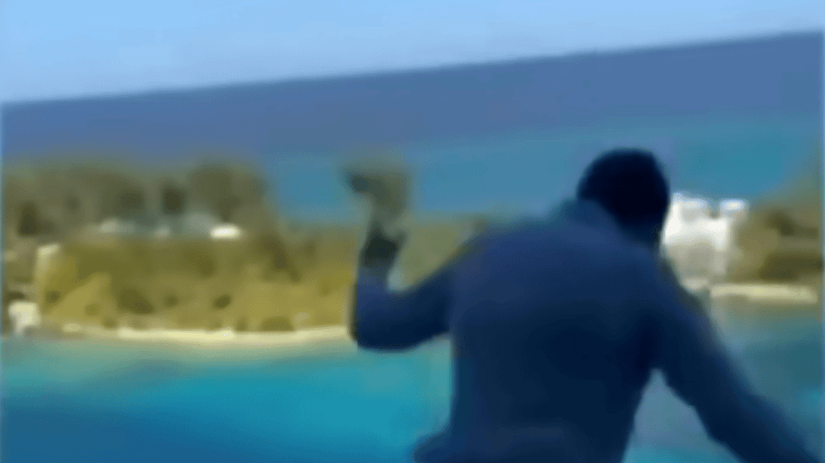 Man explained what he was thinking after jumping off 11th deck of a ...