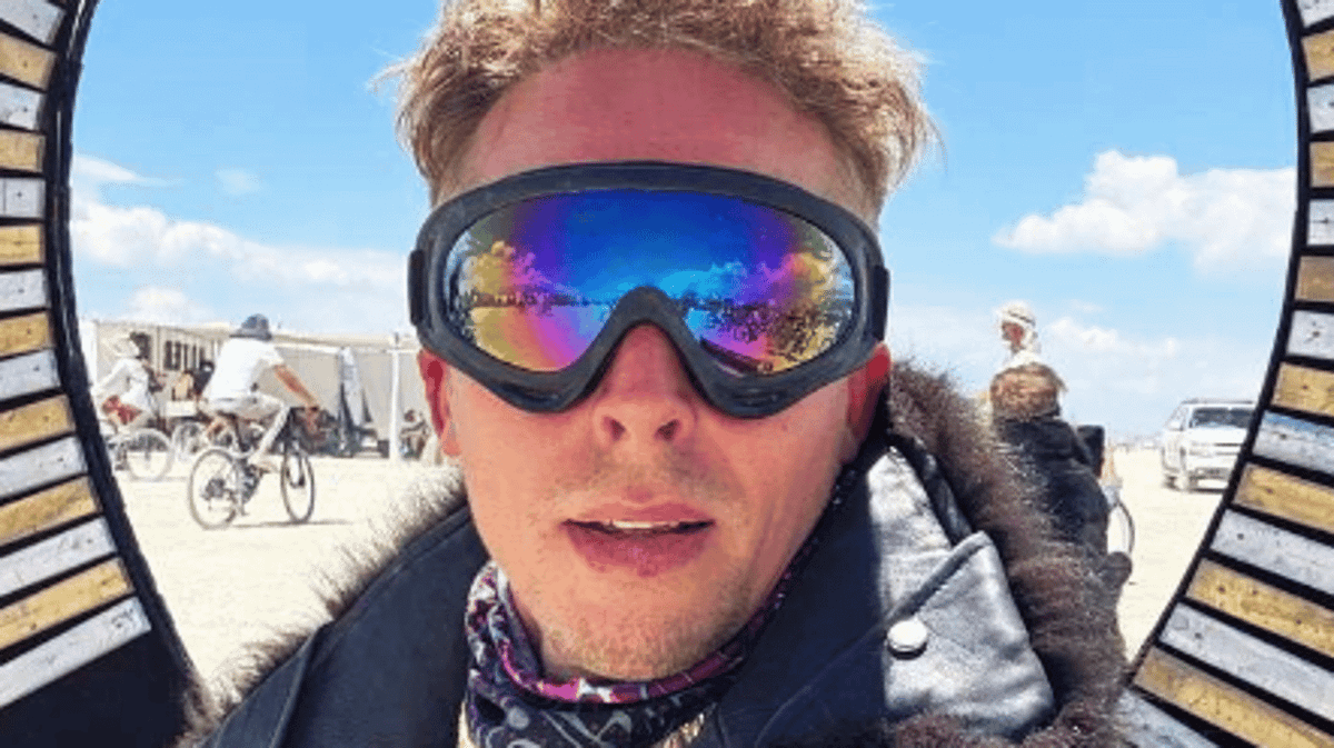 Man found dead in 'pool of blood' during Burning Man ceremony ...