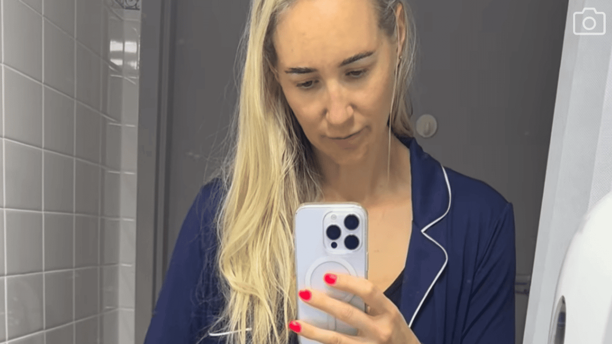 'Fit and healthy' mum diagnosed with bowel cancer explains common ...