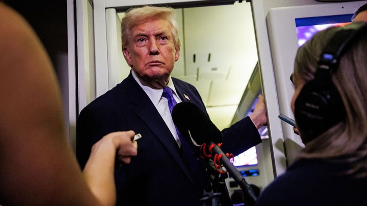Footage from Trump's Super Bowl party reveals what he was actually ...