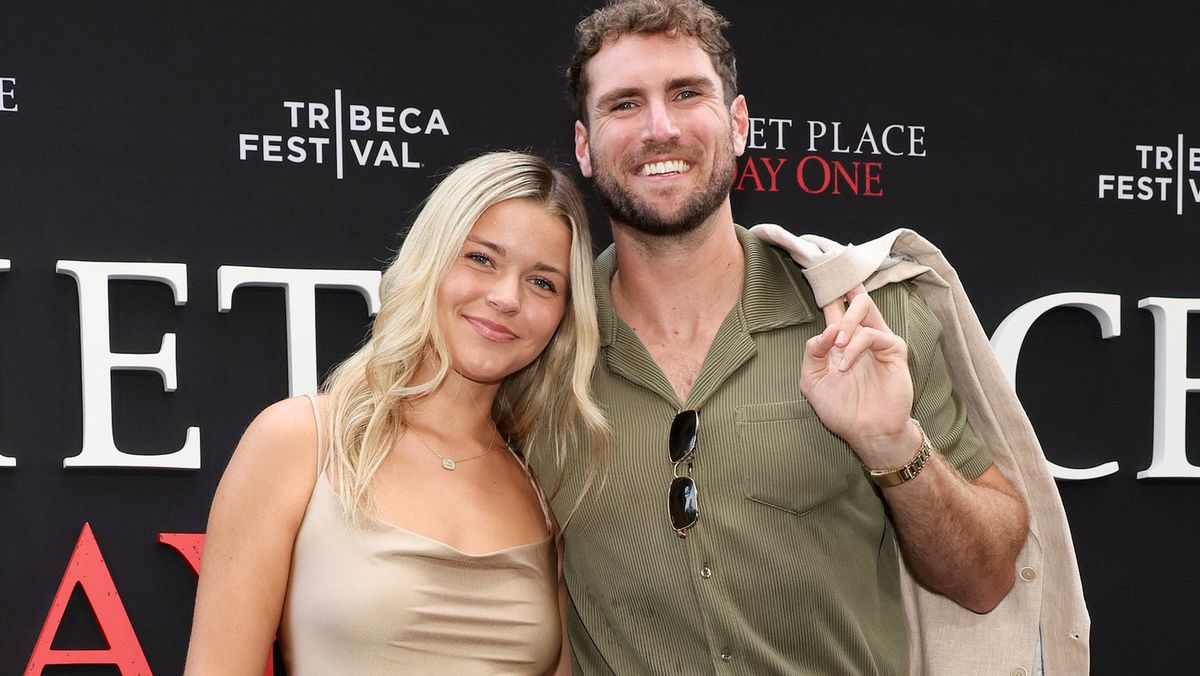 The Tall TikTok Couple Has A *Big* Announcement To Make — At Least 6 ...